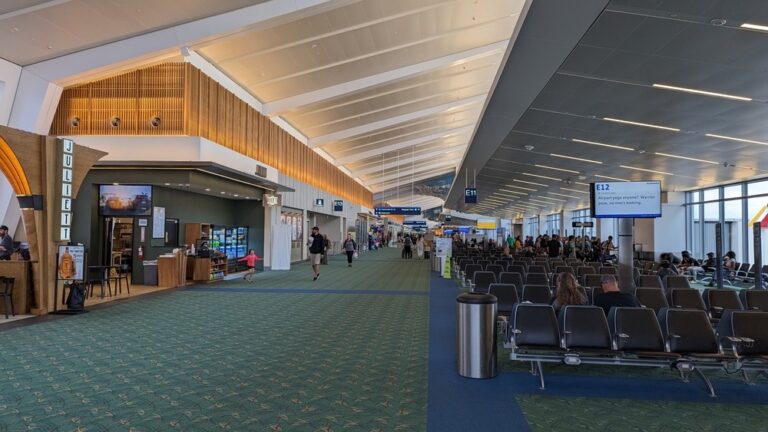 Portland International Airport (PDX) Guide | Travel Tips & Info